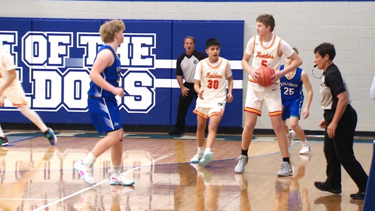 Husband-wife referee team finds bliss officiating together | kare11.com