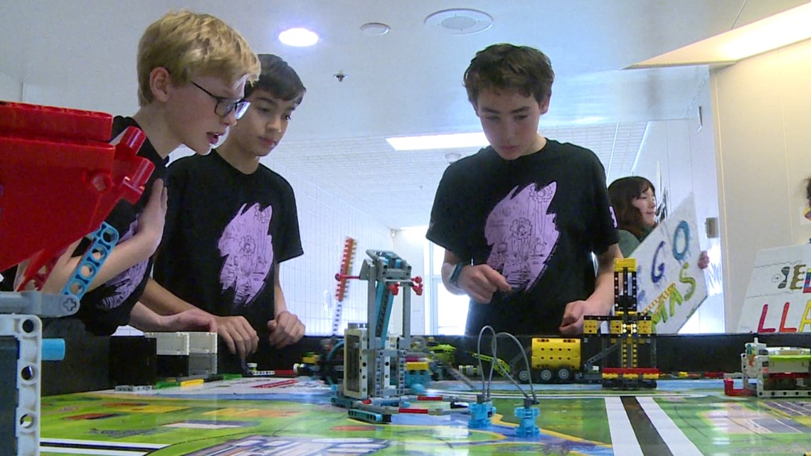 Saint Paul students level-up their skills with Legos | kare11.com