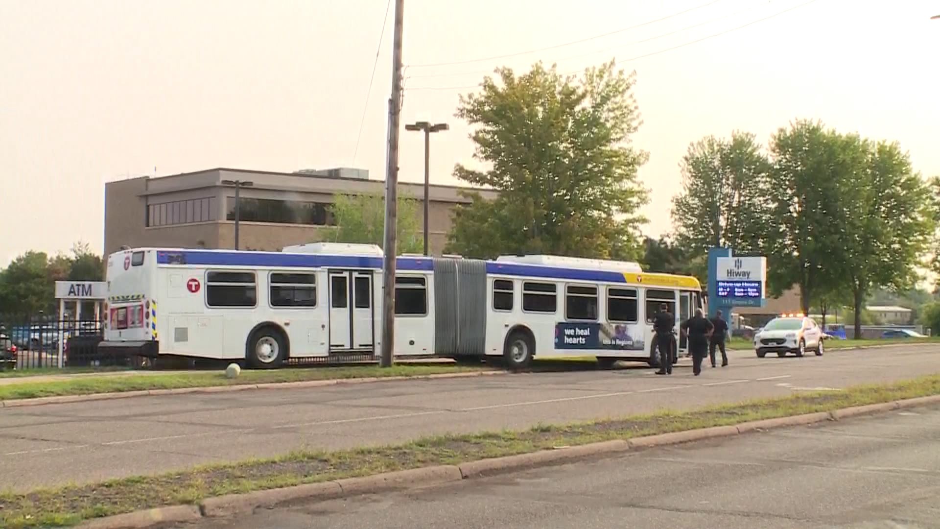 6 injured after crash involving bus, van in St. Paul intersection ...