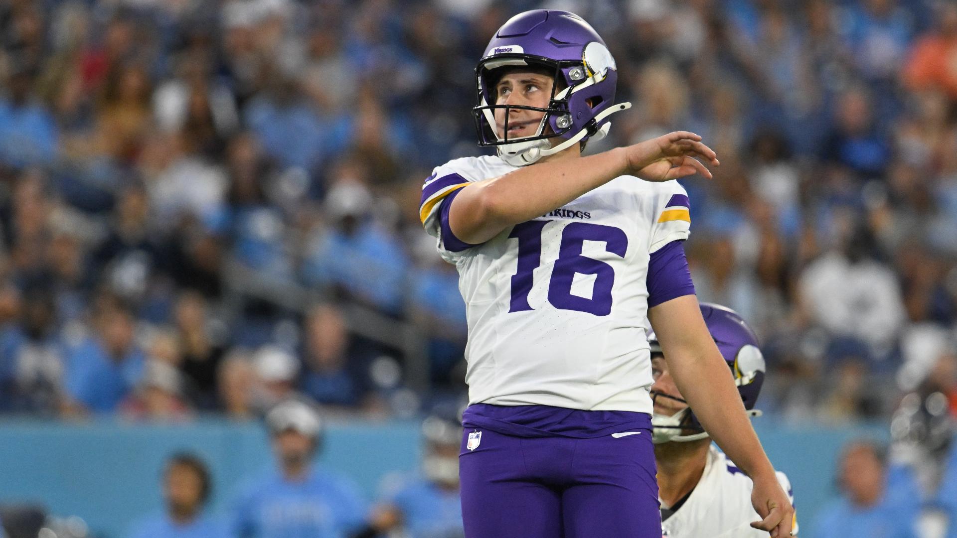 Did Vikings kicker Will Reichard's missed field goal attempt hit a ...