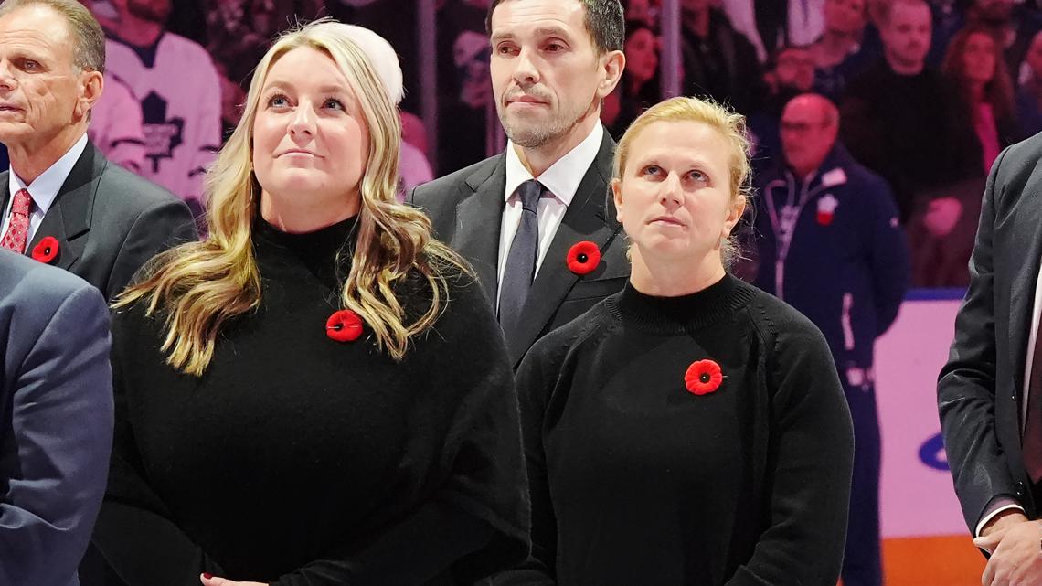 Natalie Darwitz, Krissy Wendell-Pohl inducted into Hockey HOF | kare11.com