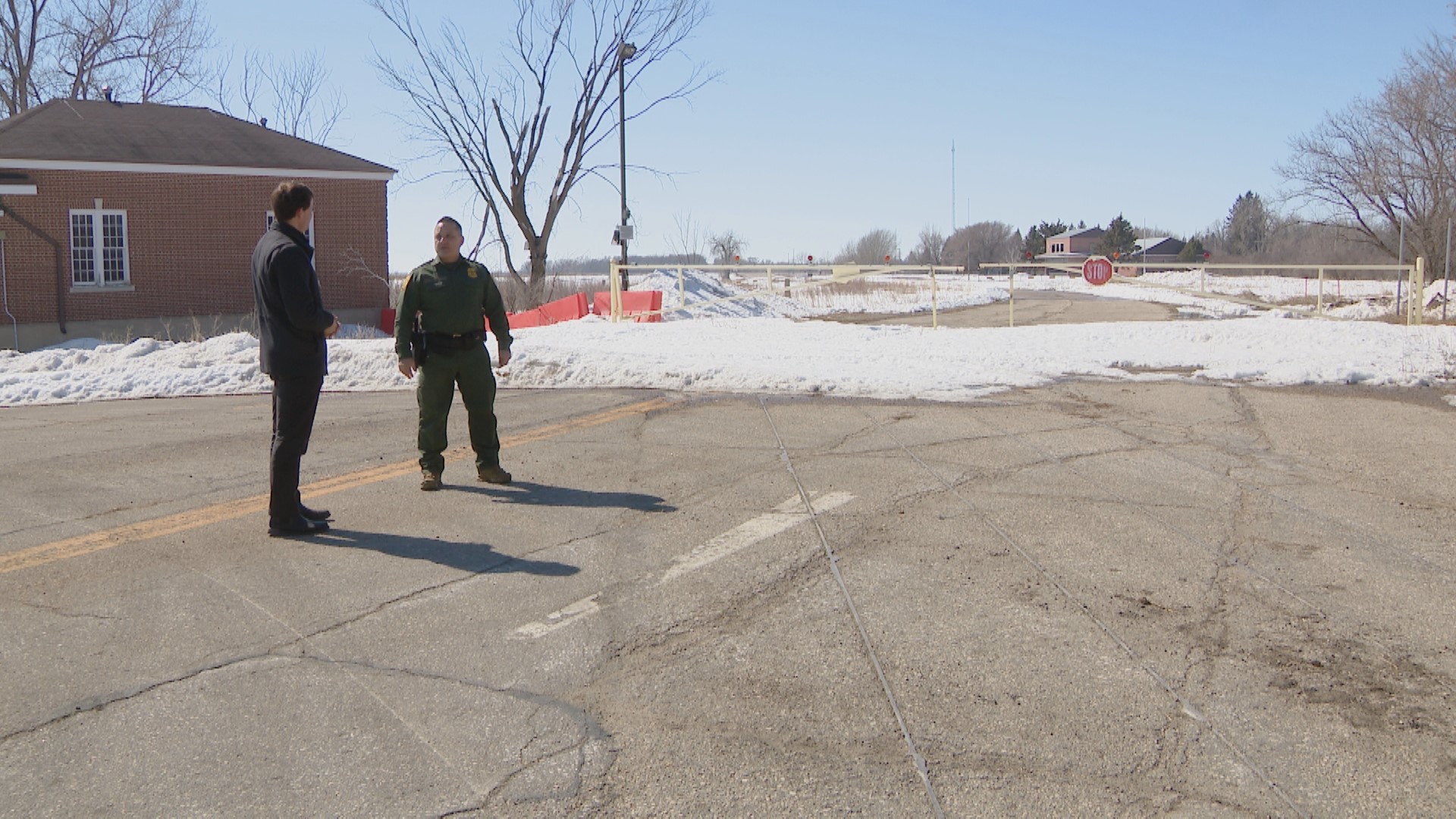 Migrants attempt crossings in higher numbers at US-Canada border ...