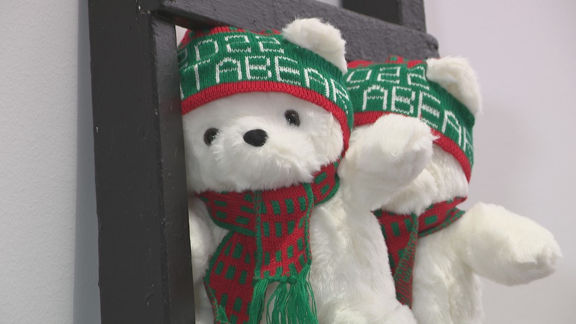 Dayton's Santa Bears return with a blast from the past | kare11.com