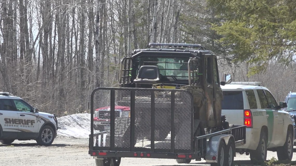 Border Patrol rescues 9 border crossers from bog near Warroad | kare11.com