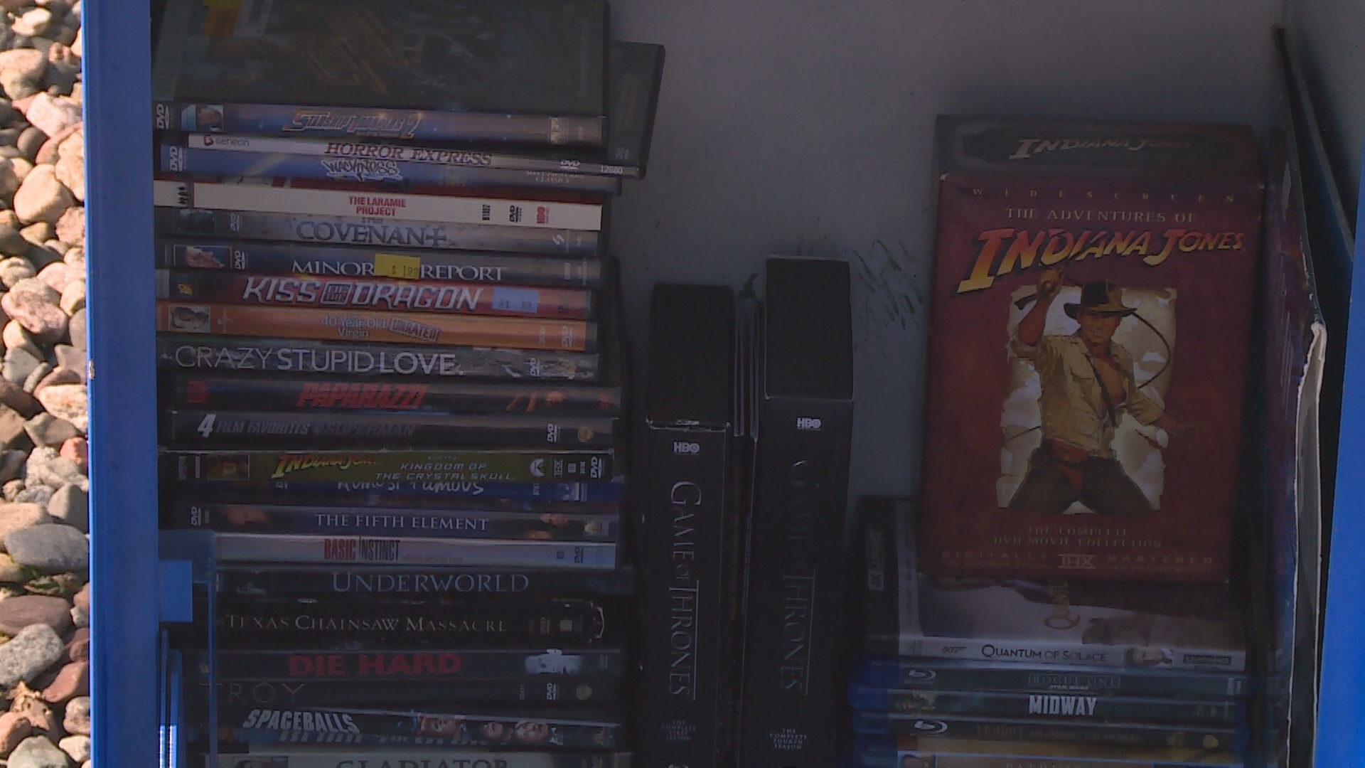 Minnesota man opens a free movie sharing and lending box | kare11.com