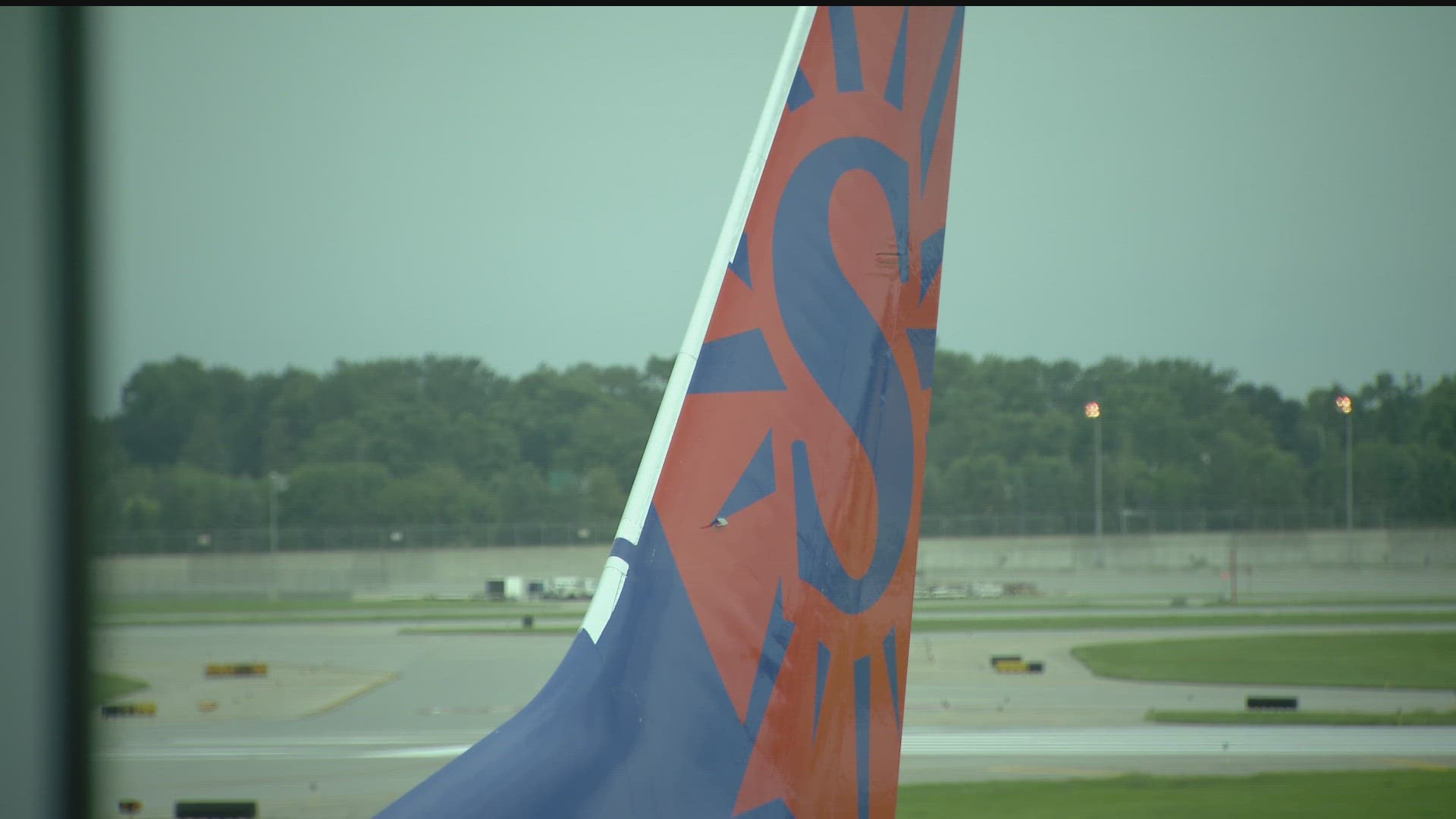 Sun Country flight to MSP turns around after engine issue | kare11.com