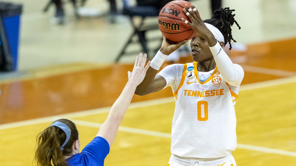 Lynx select Tennessee guard-forward Rennia Davis in WNBA Draft | kare11.com
