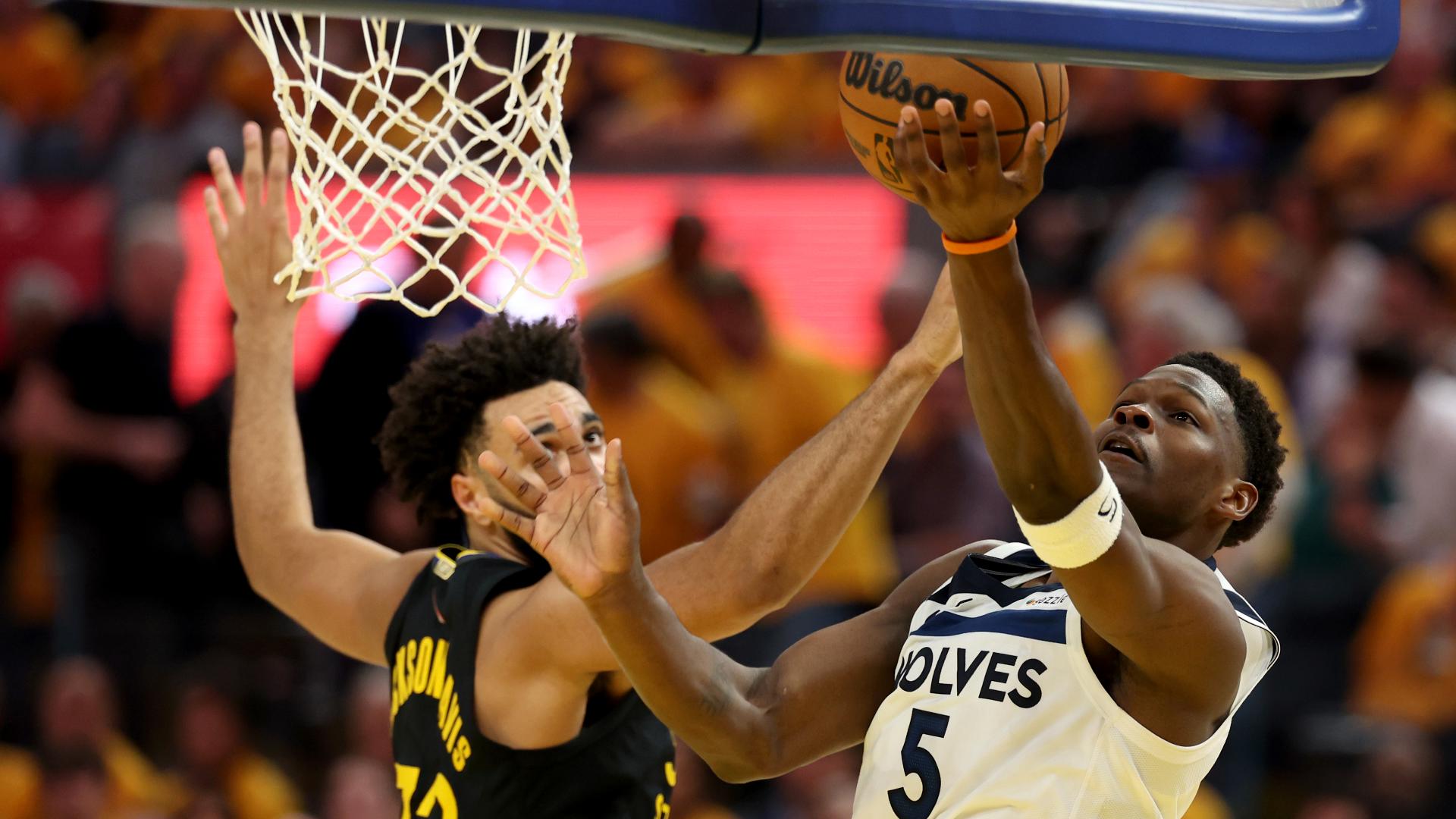 Anthony Edwards leads second-half charge as Wolves defeat Warriors ...