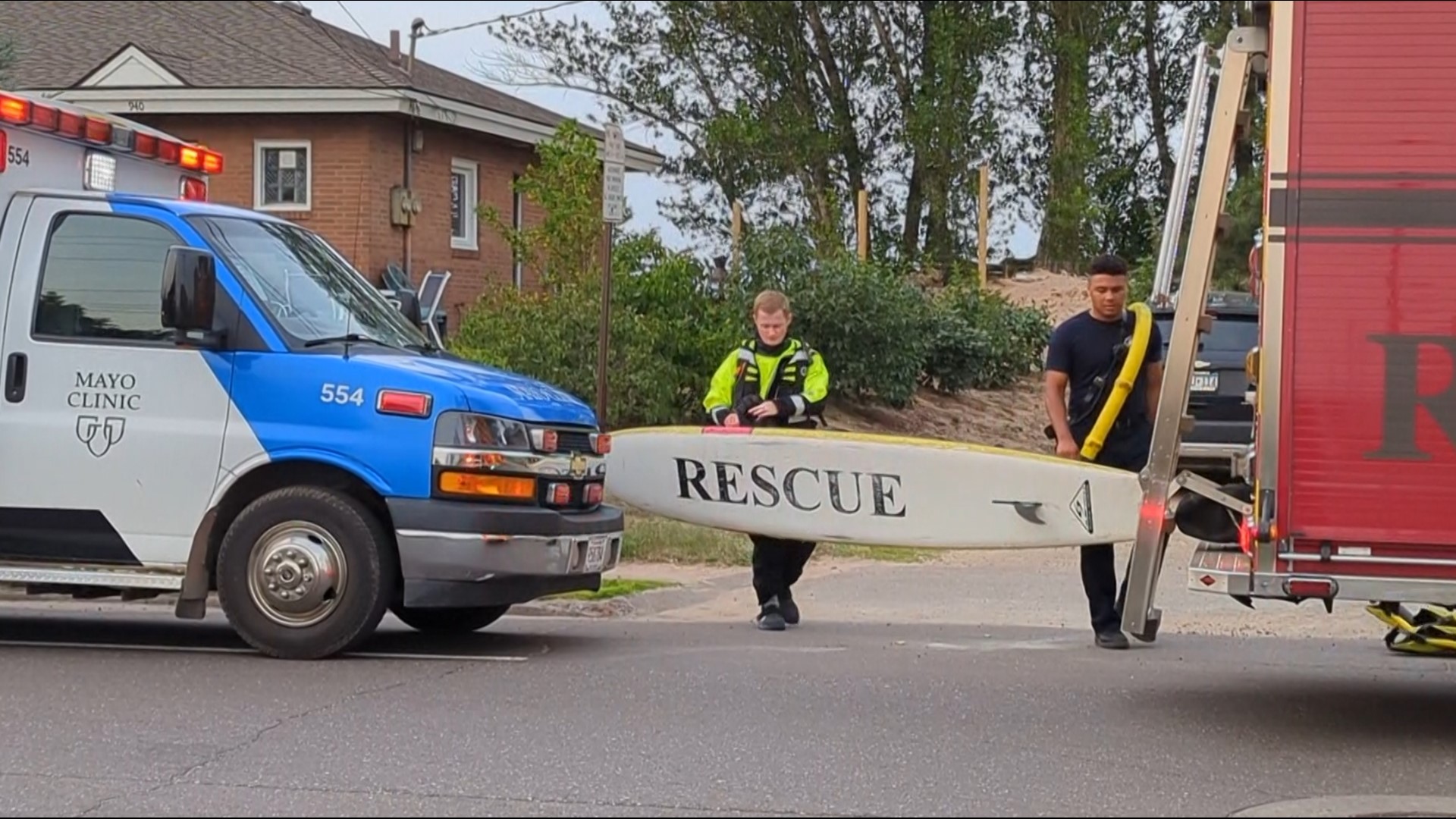 Canadian man saves swimmers from Lake Superior rip current | kare11.com