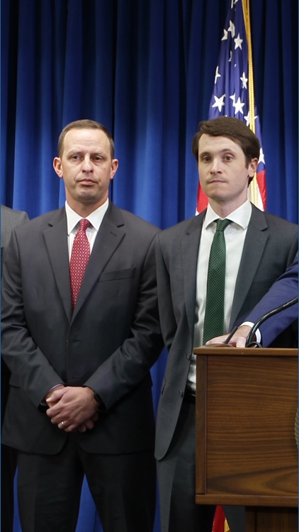 I wanna ride the Jamboni! Legendary rock and roll band sponsors ...