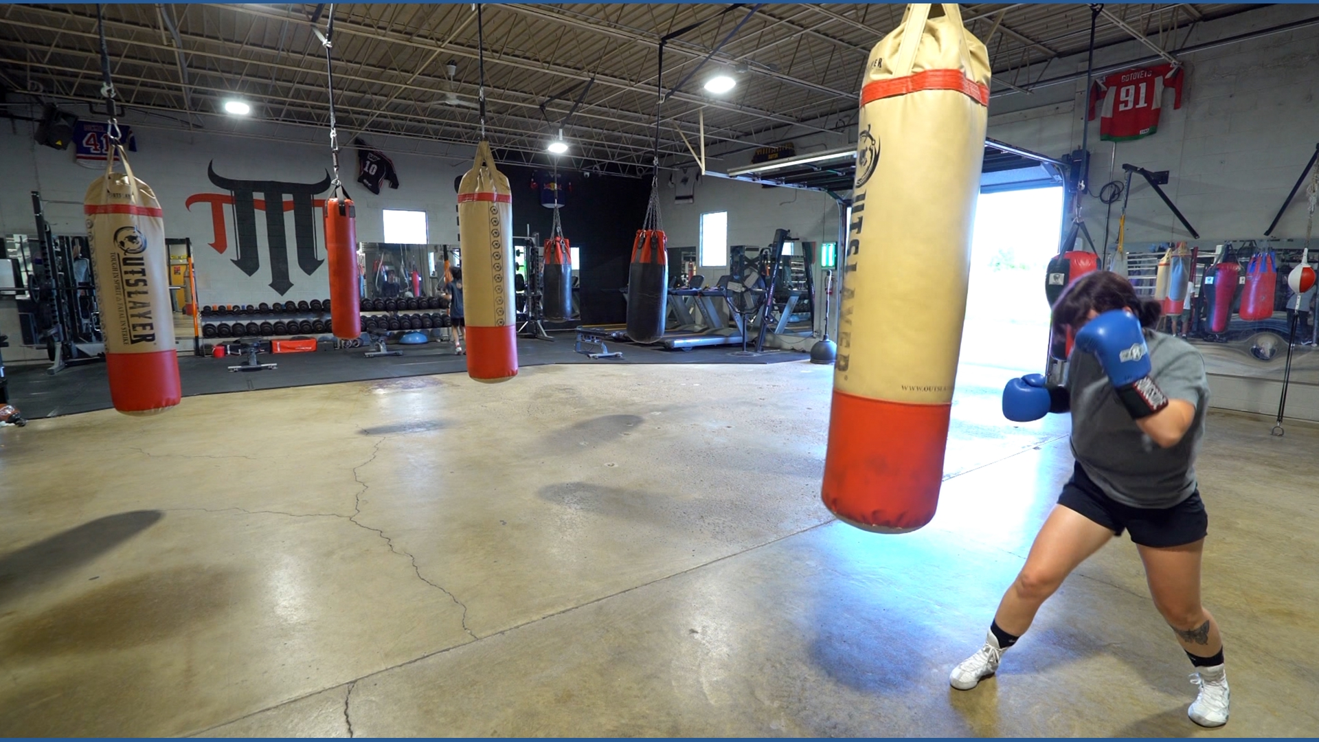 Minnesota native Lauren Rognerude wins Golden Gloves tournament ...