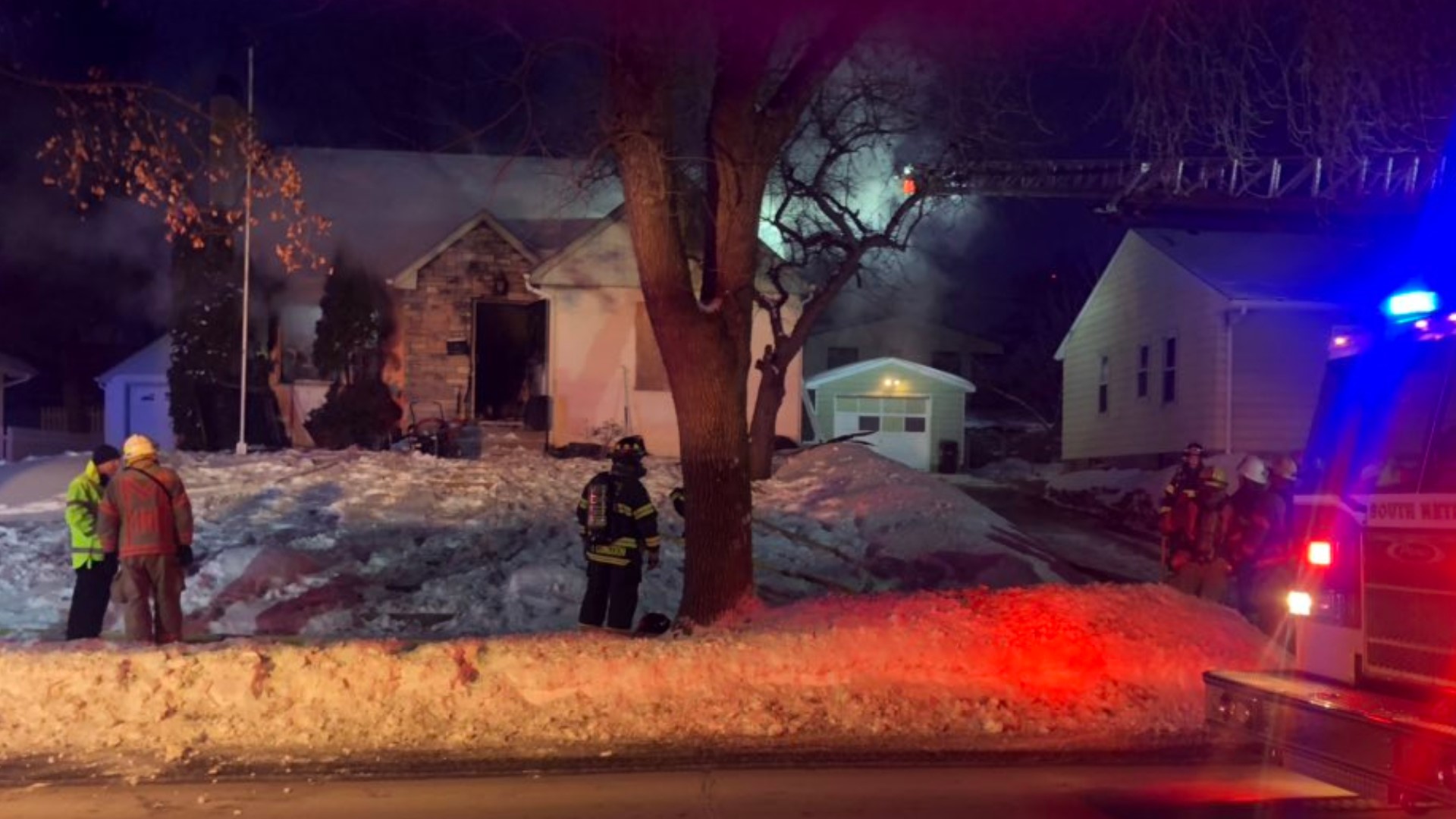 Fire crews fight flames, icy temps in West St. Paul | kare11.com