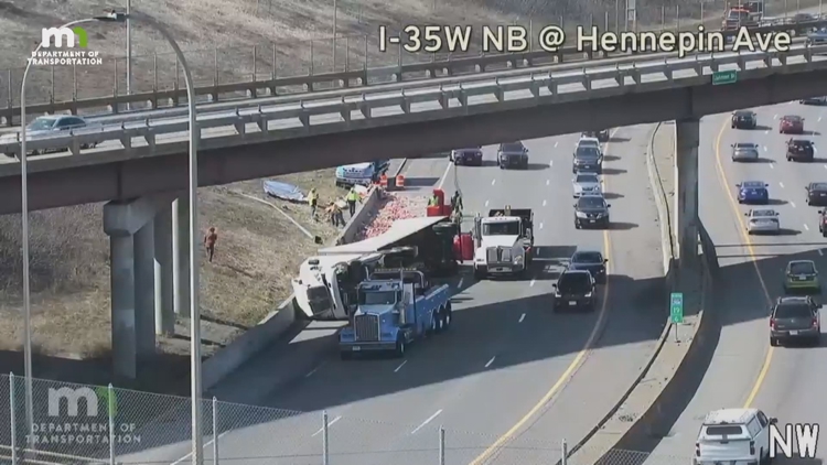 Tipped semi causes backup on 35W in Minneapolis | kare11.com