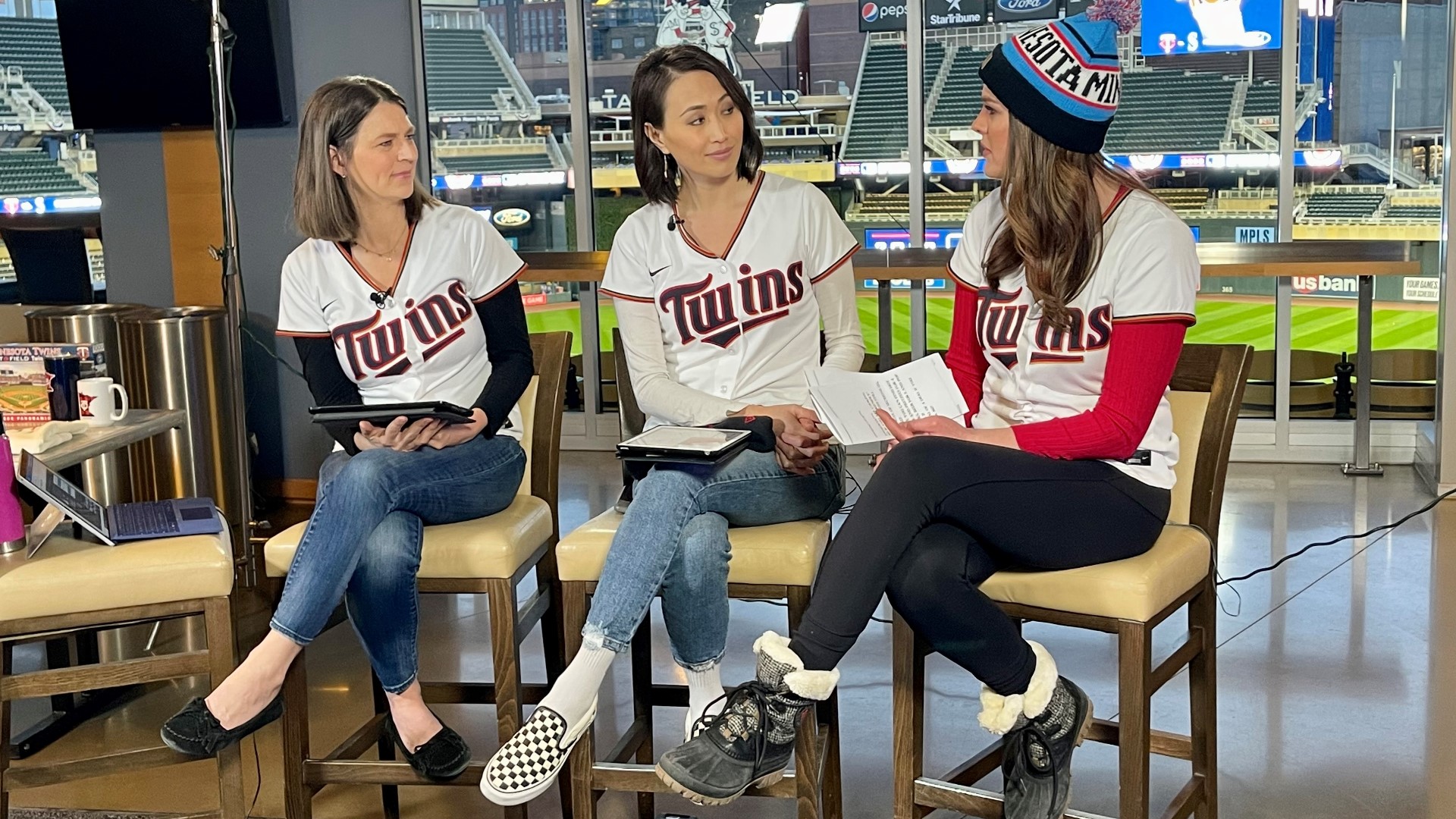 Meet the crew getting Target Field ready for Twins fans | kare11.com