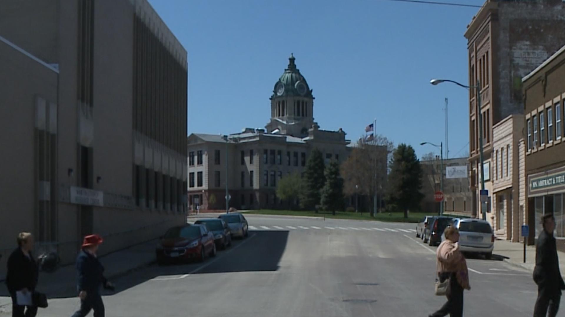 Fairmont police officer arrested for criminal sexual conduct, threats ...