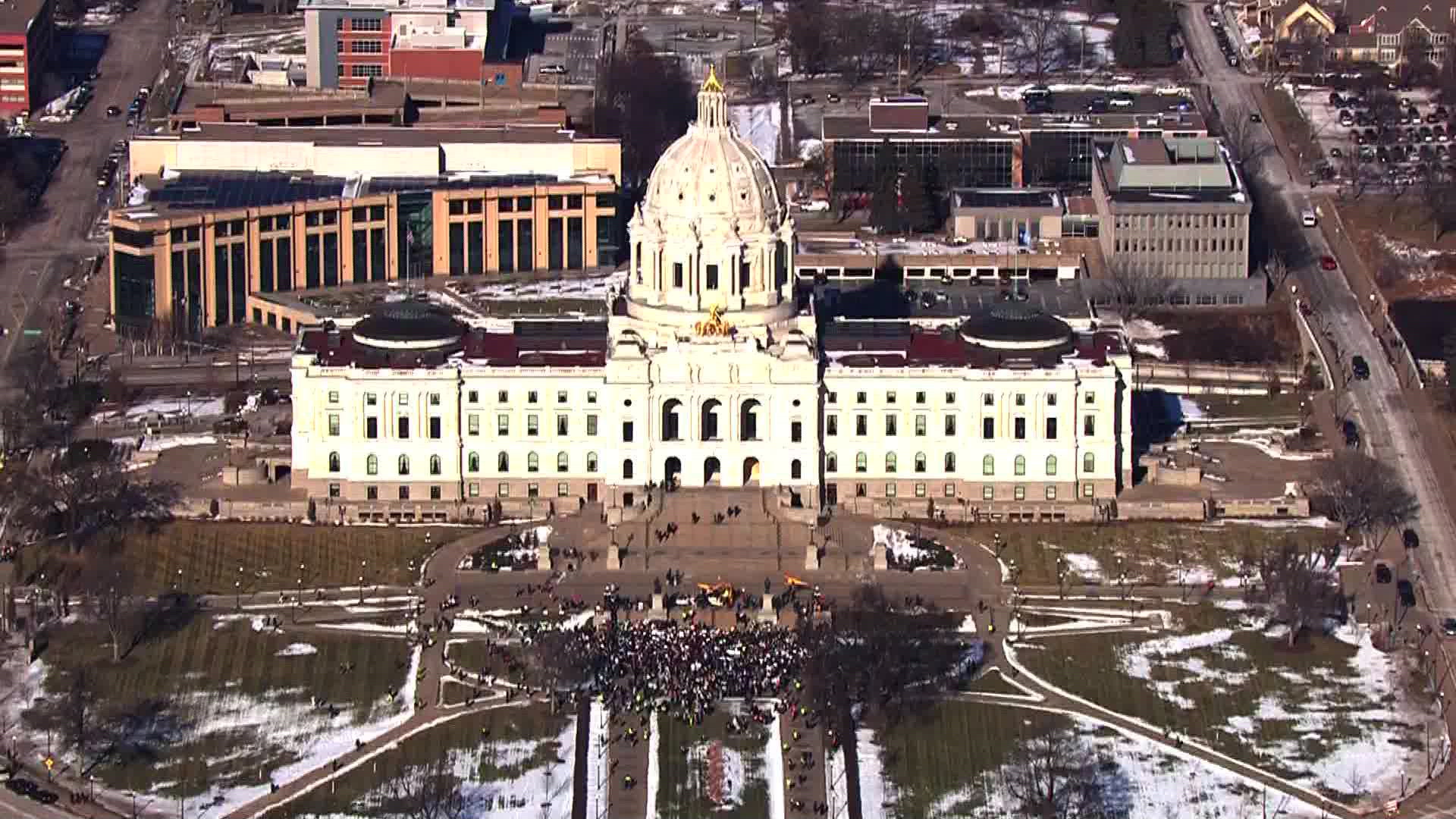 Got milk? Trump signs bill allowing schools to offer whole and 2% milk ...