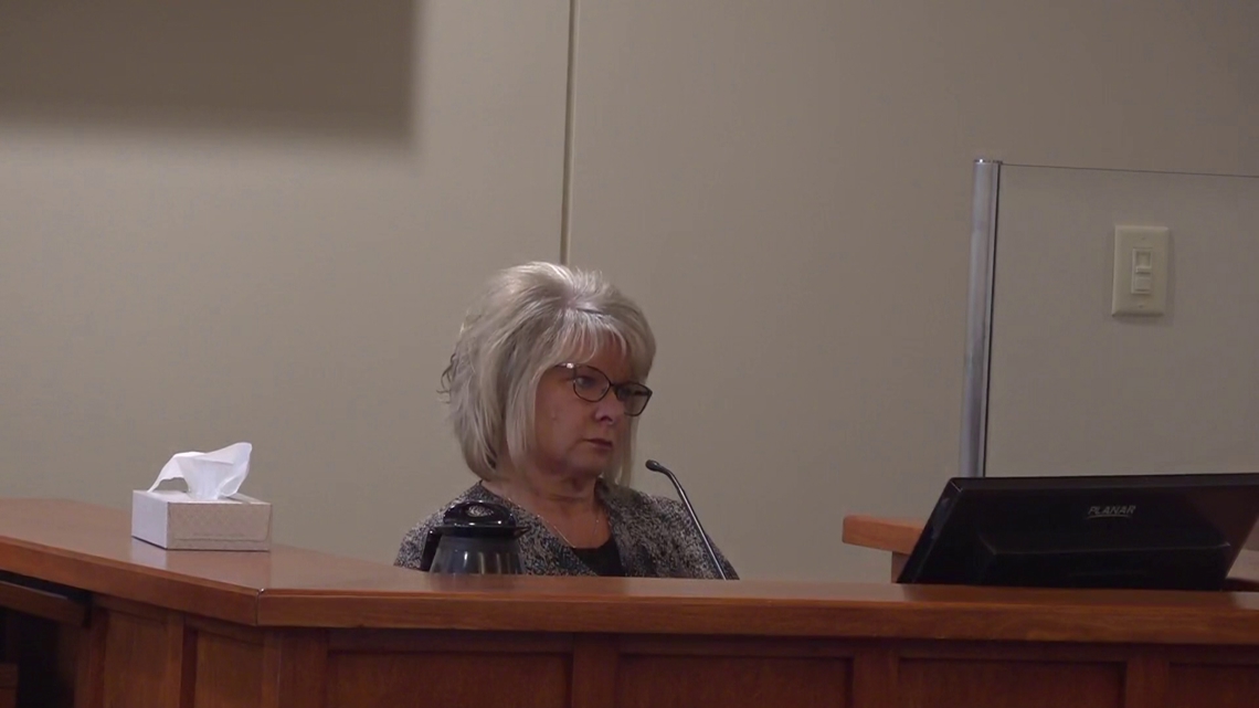 Sen. Nicole Mitchell trial enters day 2; Carol Mitchell’s niece takes ...