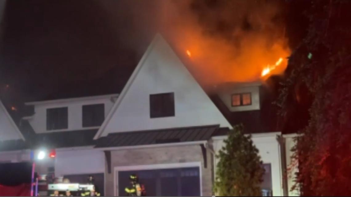 Lightning strikes start house fires in Minnetonka, Hugo | kare11.com