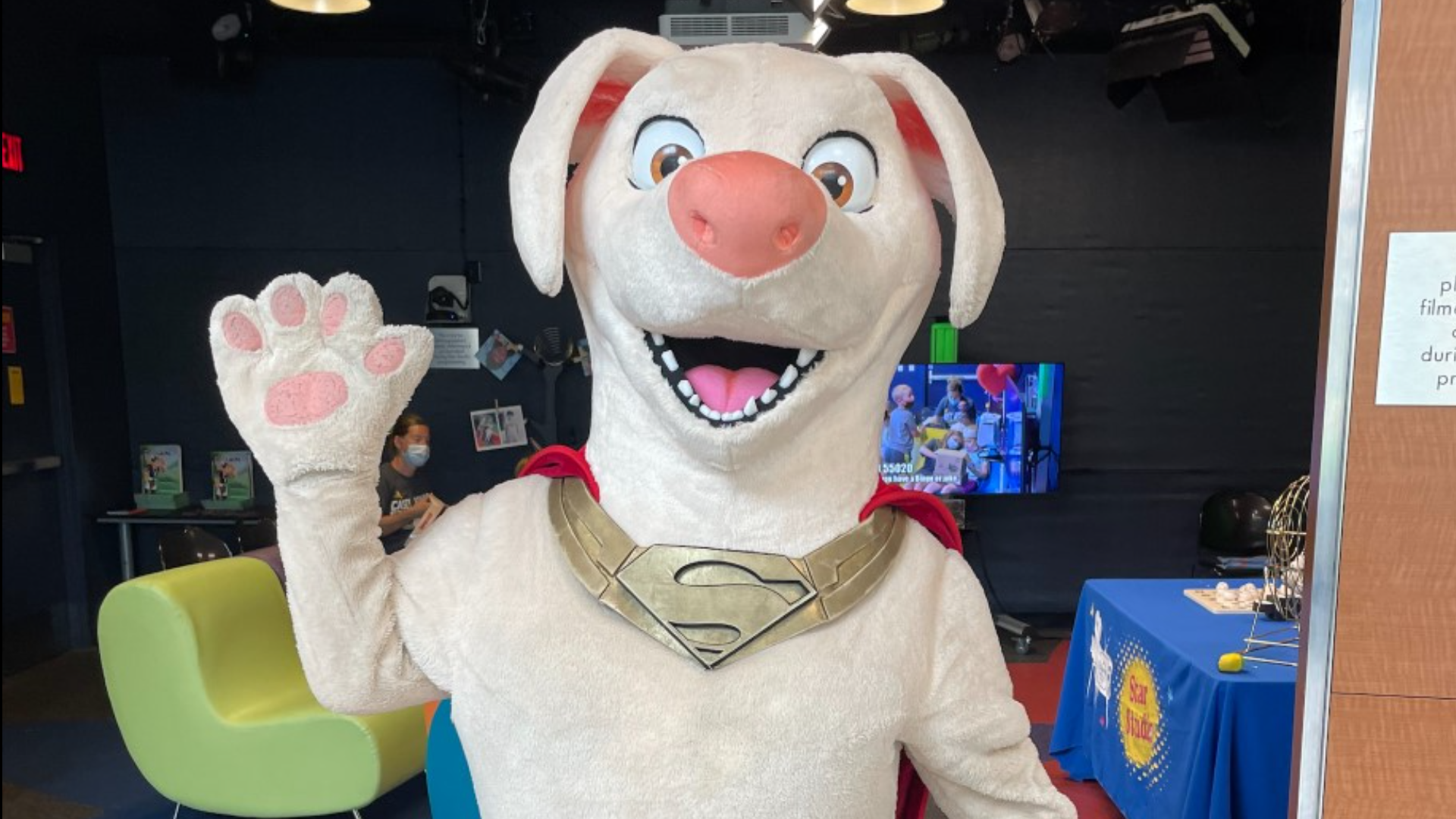 Kids at Children's Minnesota join forces with Krypto the Superdog | kare11.com