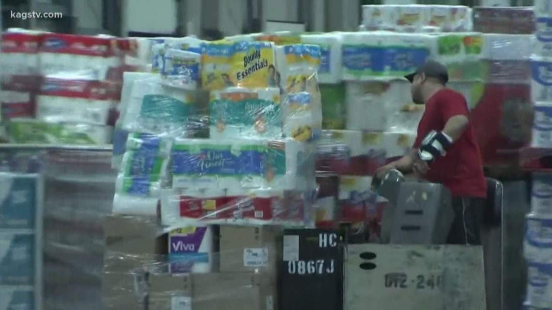 Shipping backlog puts hot holiday items at risk | kare11.com