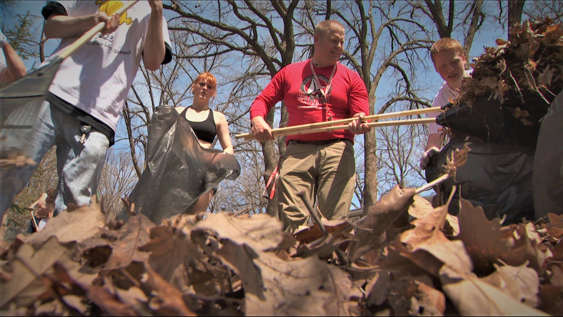 Whole school skips class: Students spend day helping community | kare11.com
