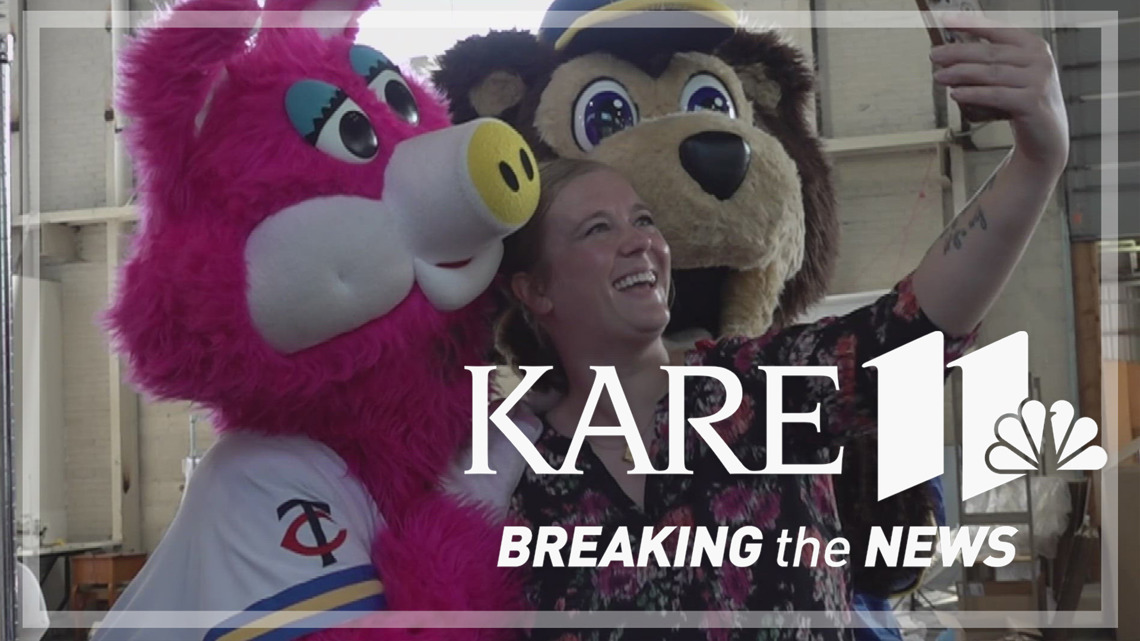 'Adorable, fuzzy friends of ours': Meet Minnesota's stylist to the ...