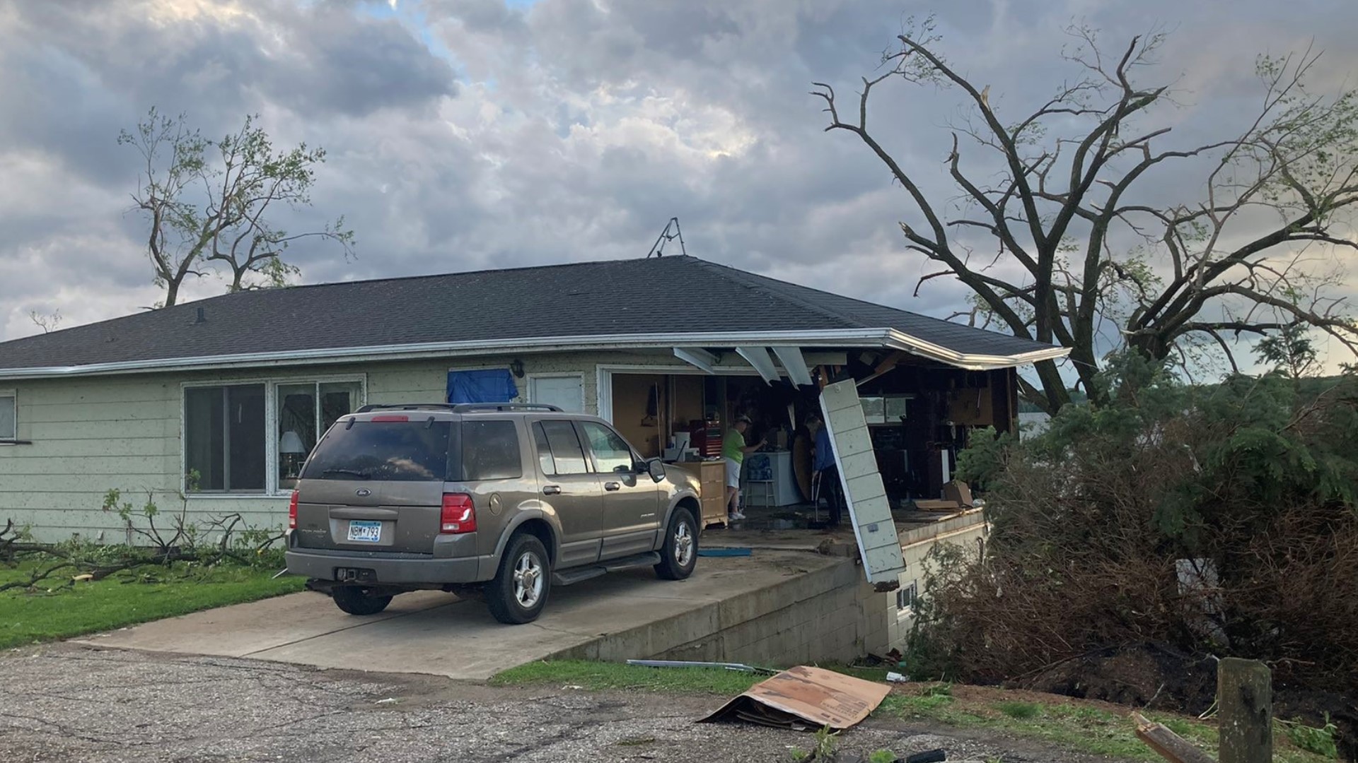 Western Minnesota battered by tornadoes, storms | kare11.com