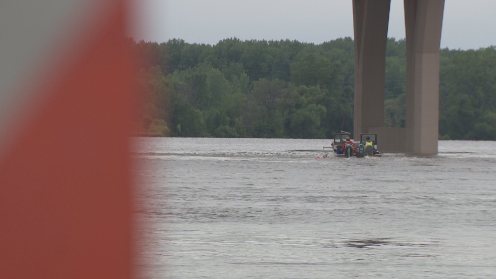 USGS crews monitor flood levels on Mississippi River | kare11.com