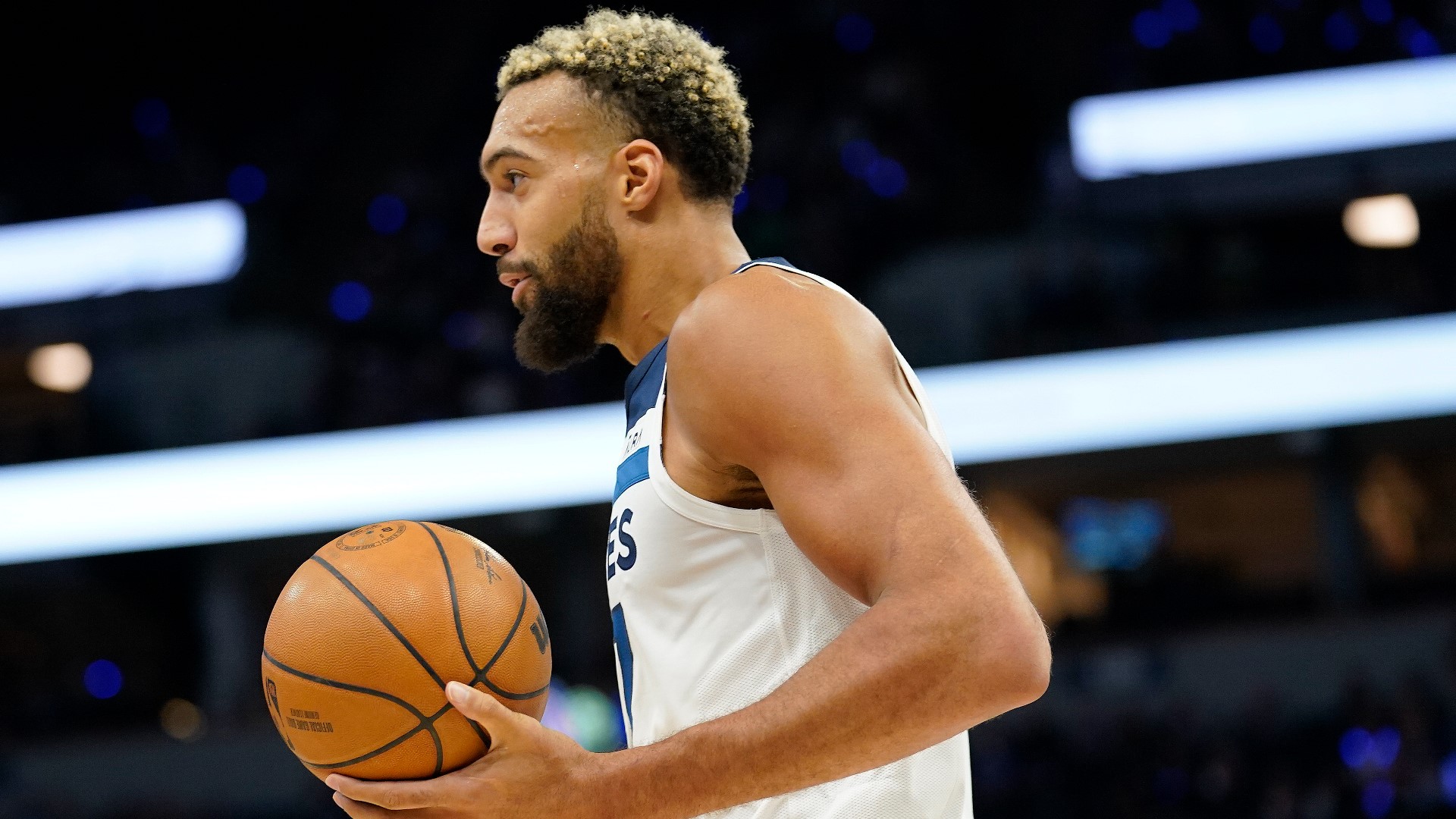 Gobert thrives in T-wolves debut to lead win vs. OKC | kare11.com