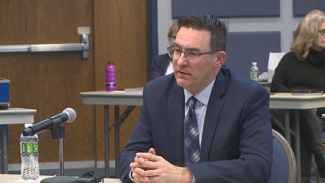 Anoka-Hennepin selects new superintendent | kare11.com