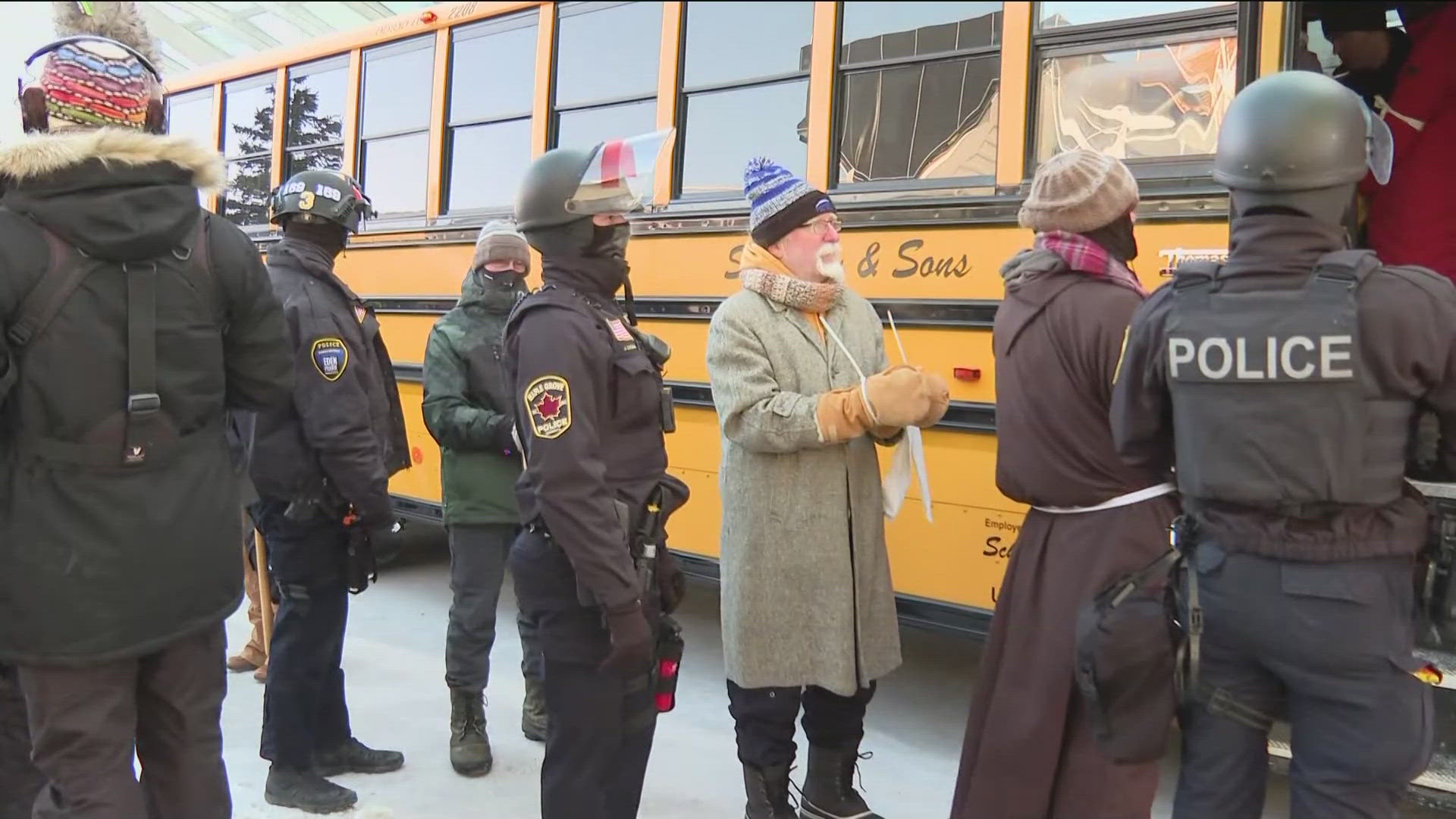 Dispersal orders issued at Whipple Federal Building | kare11.com