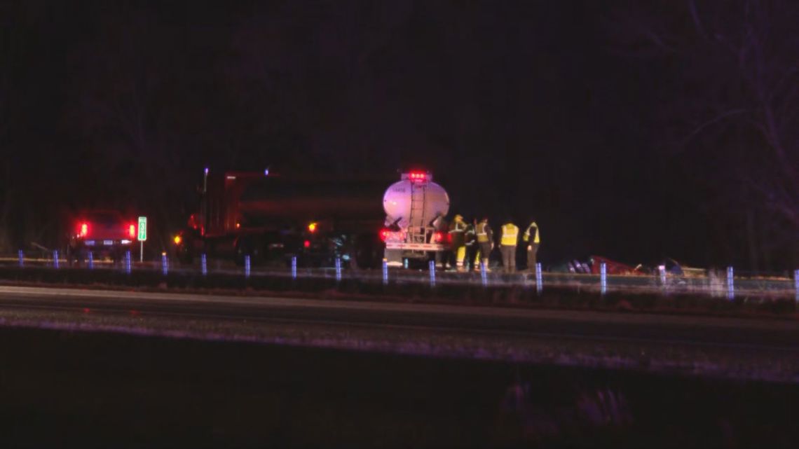 Semi crash triggers fuel spill, closes NB I-35W in Lino Lakes | kare11.com