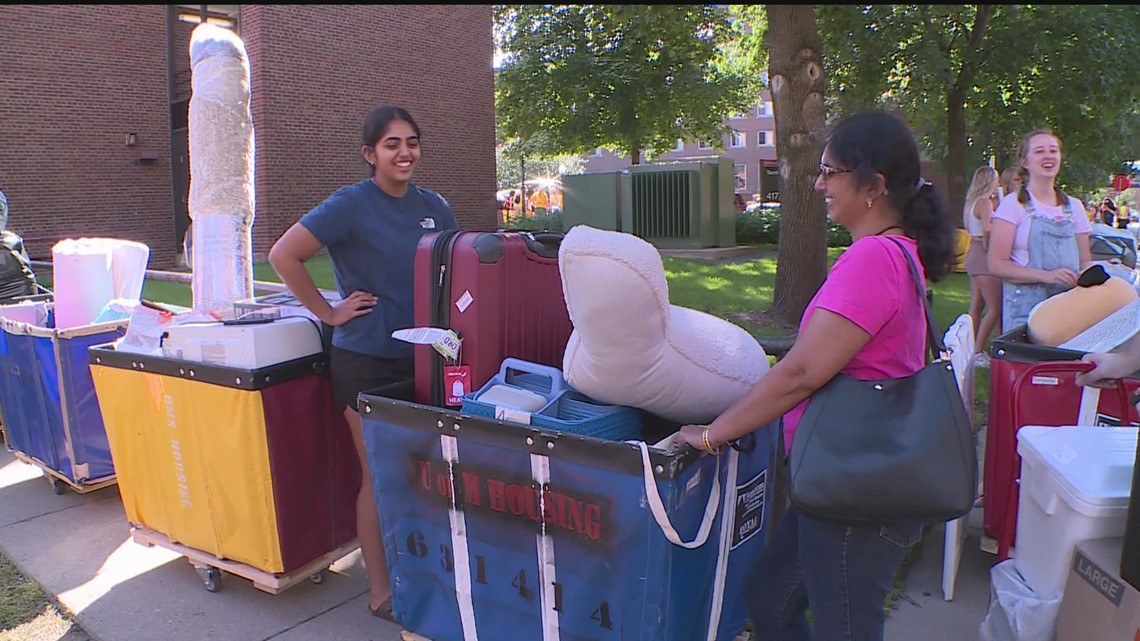 U of M touts second-largest, most diverse freshman class in school ...