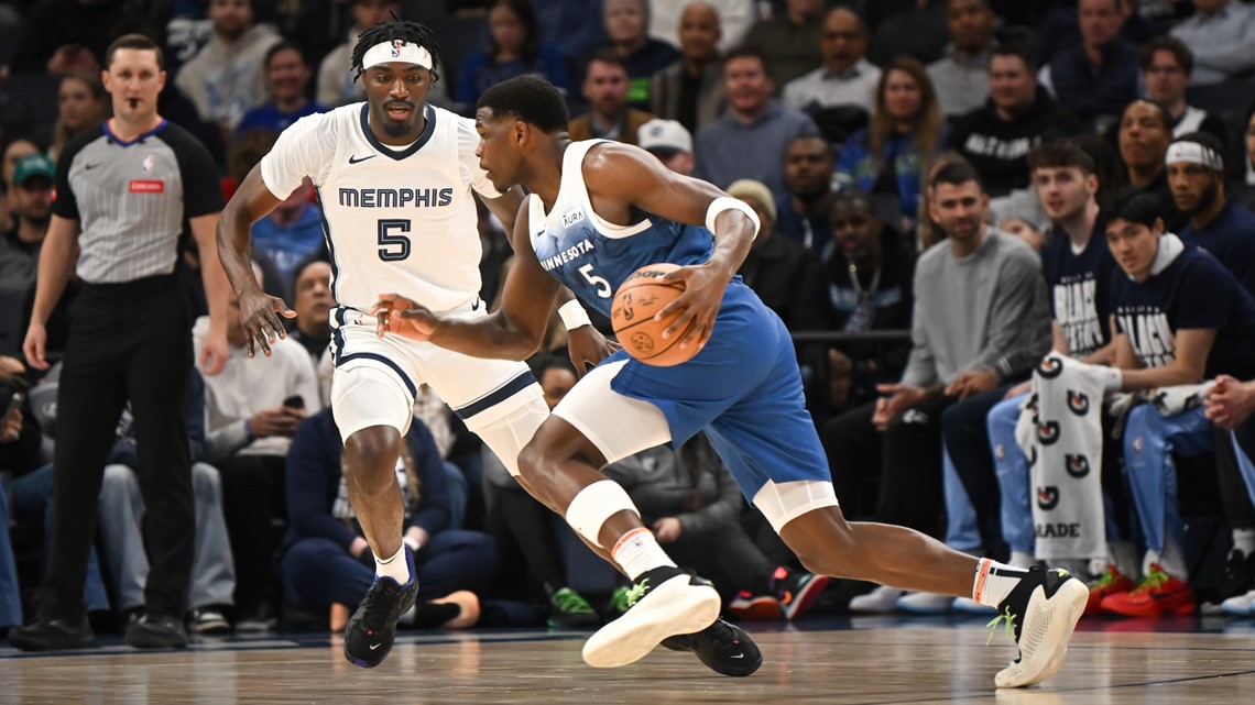 Anthony Edwards scores 34, Wolves move into 1st in West | kare11.com