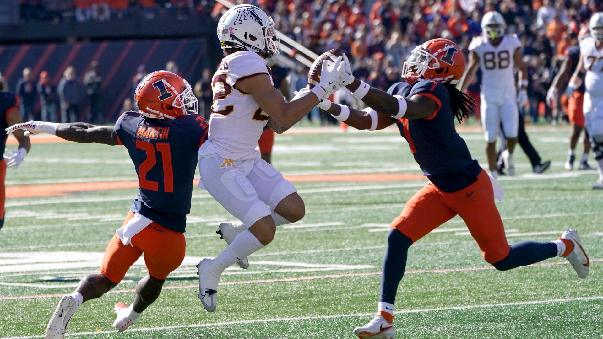 Minnesota loses 26-14 to Illinois | kare11.com