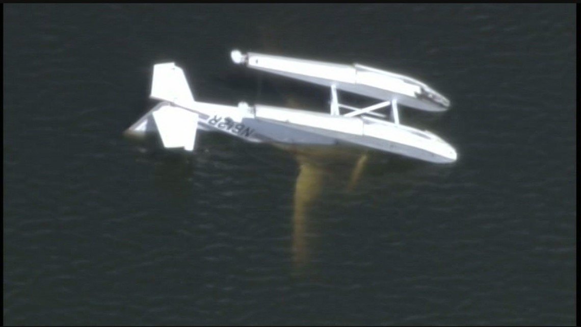 Sea plane crashes into Rice Lake in Lino Lakes | kare11.com