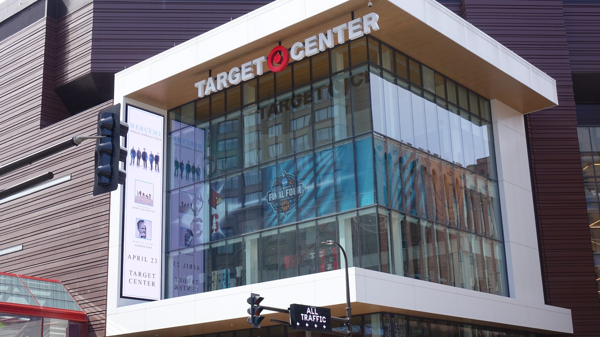 Popular unicycle performer Red Panda injured at WNBA game | kare11.com