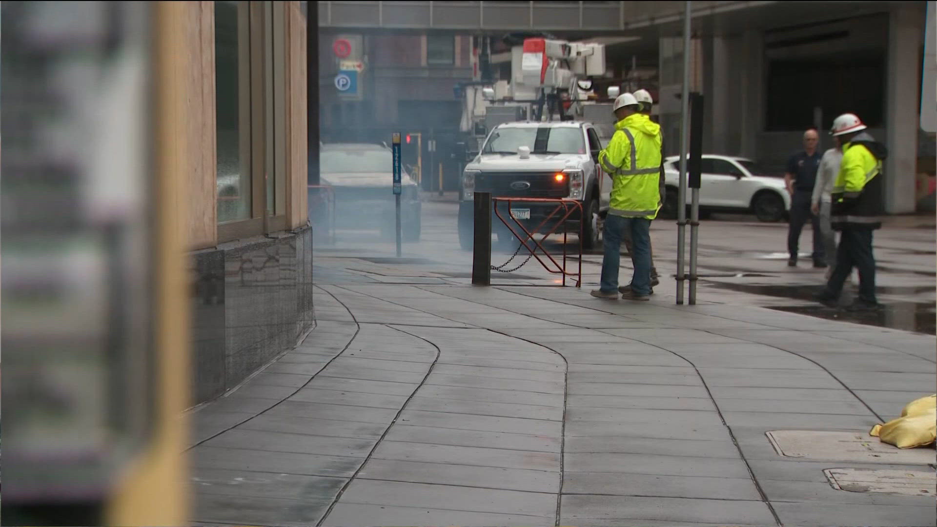Crews respond to underground transformer explosion in downtown ...