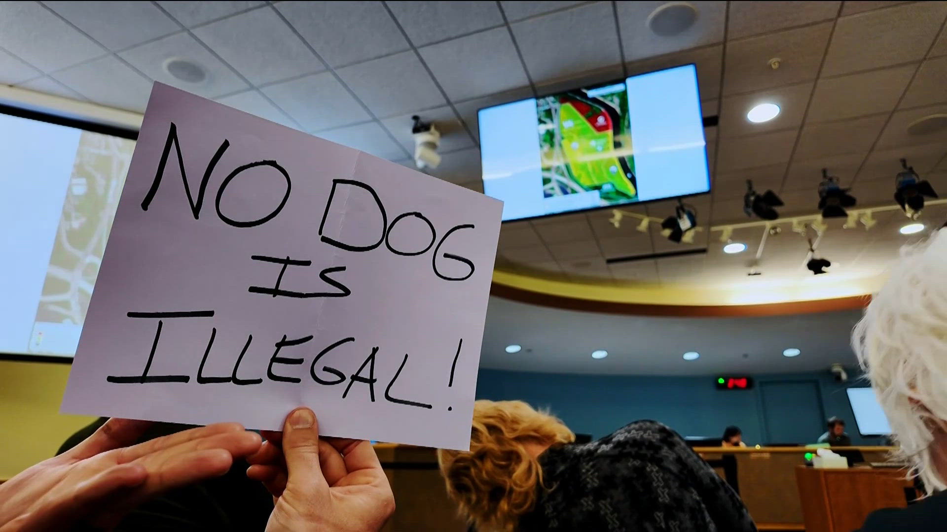 Minneapolis Park Board votes on Minnehaha off-leash dog park amid ...