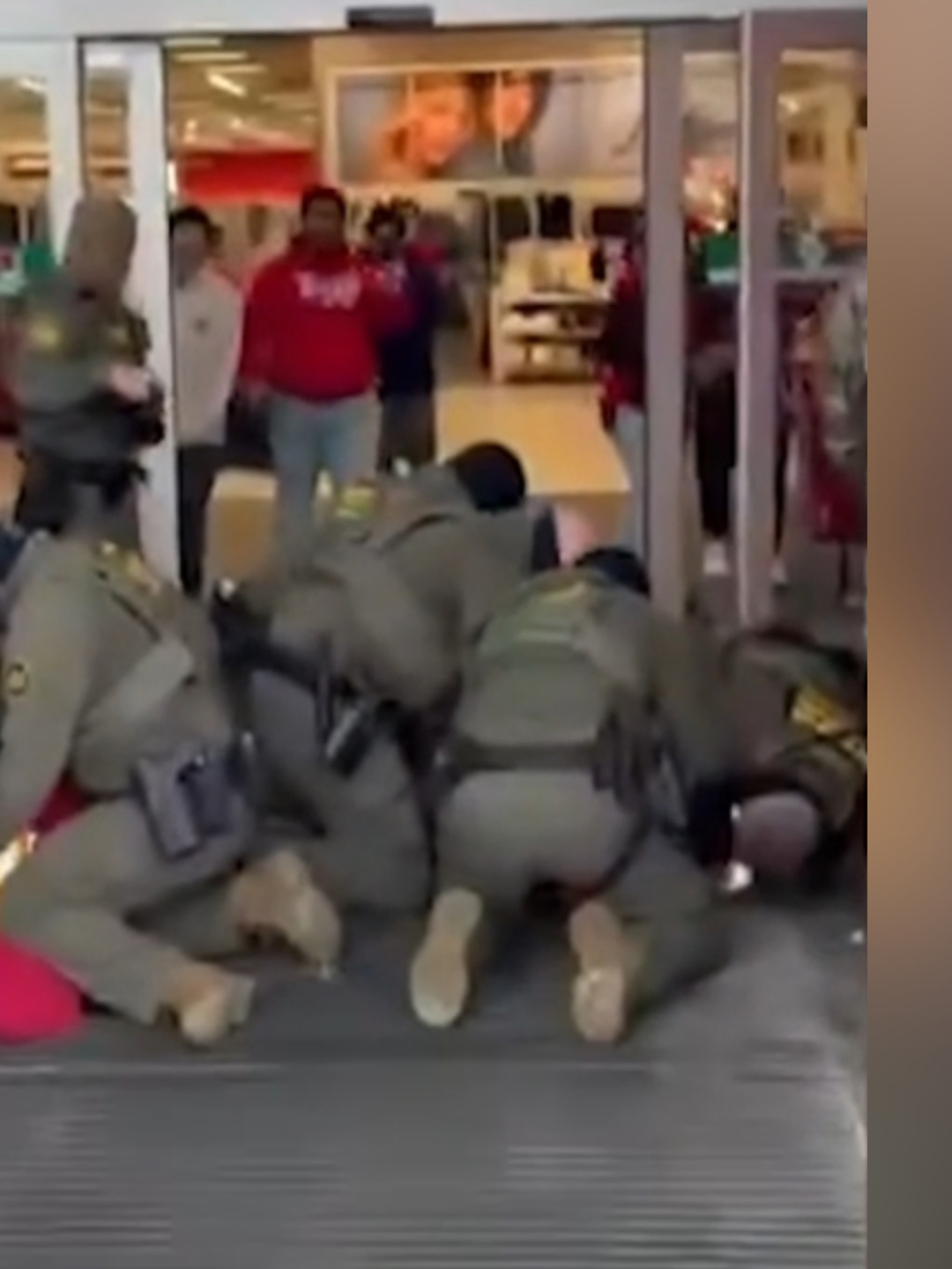 Federal agents take 2 into custody at Richfield Target | kare11.com