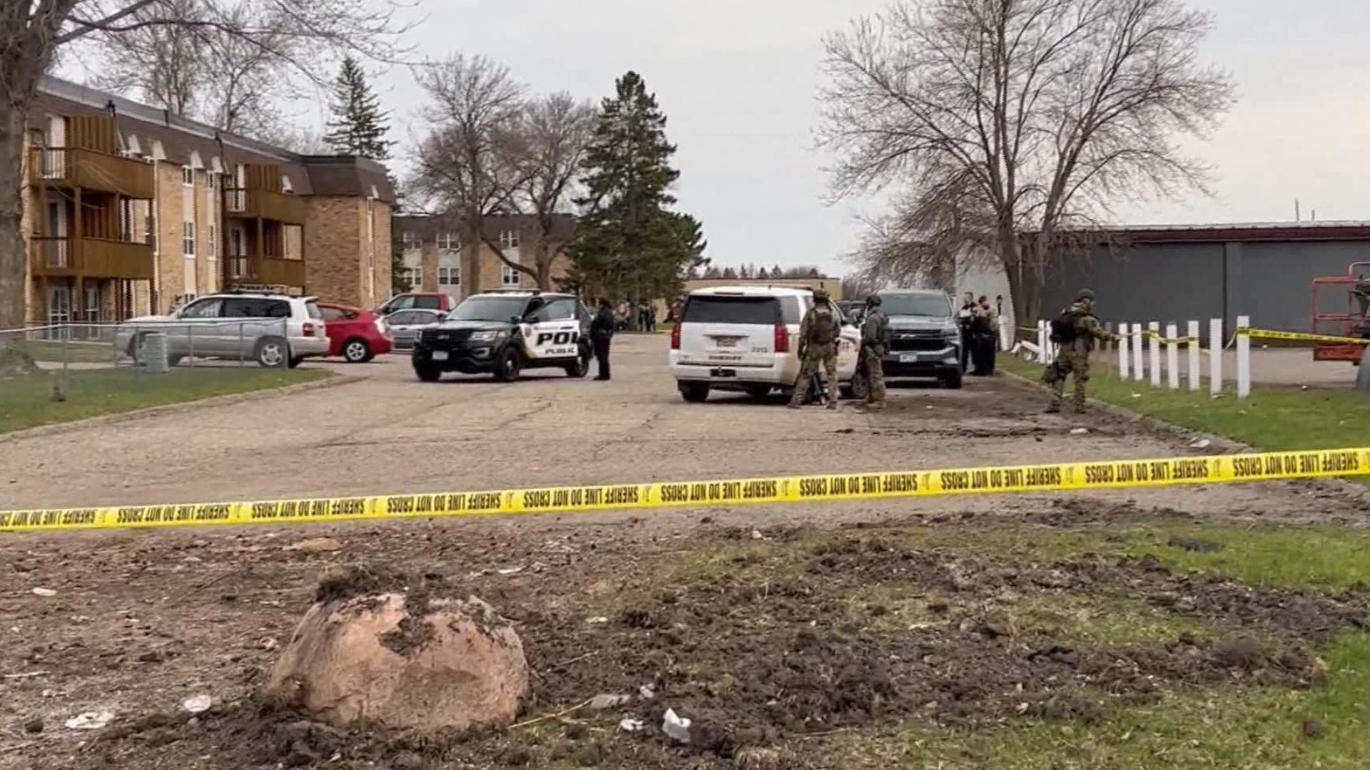 Standoff At Mankato Apartment Building Safely Resolved