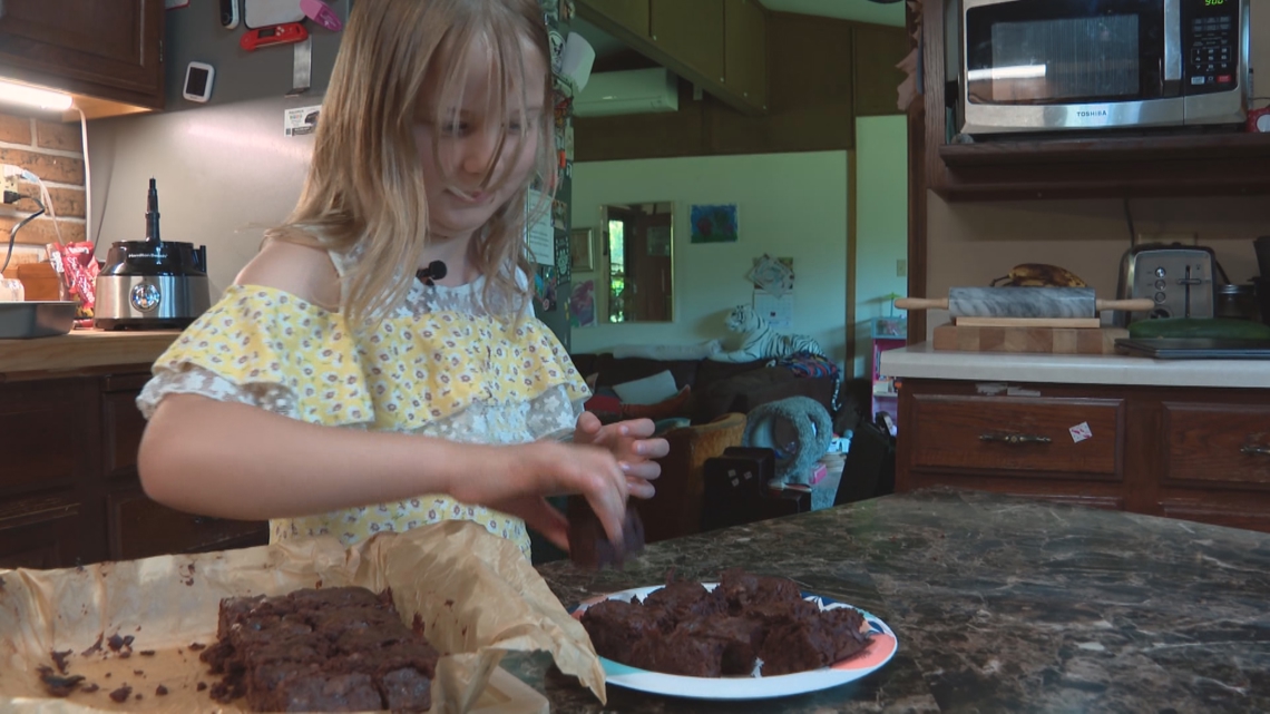 Young baking prodigy sweeps local fairs | kare11.com