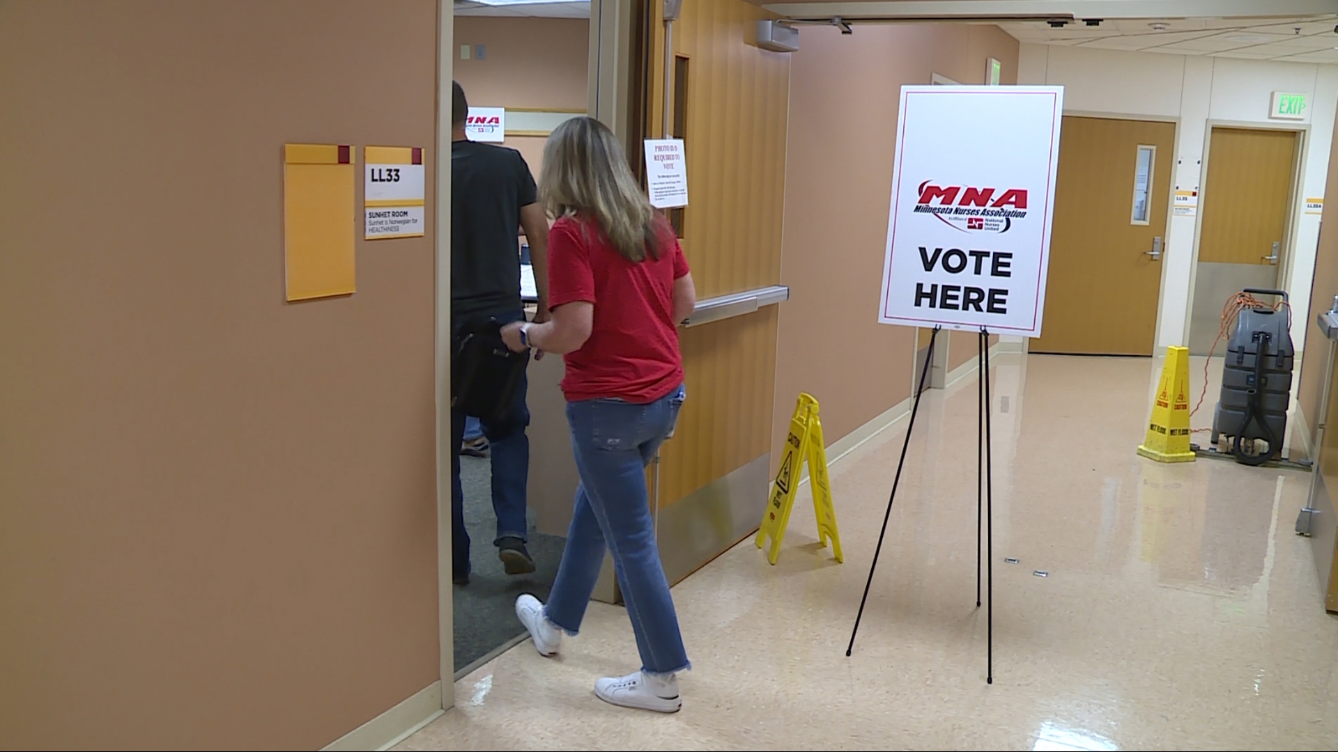 Minnesota Nurses Association votes on strike, say staffing is in crisis ...