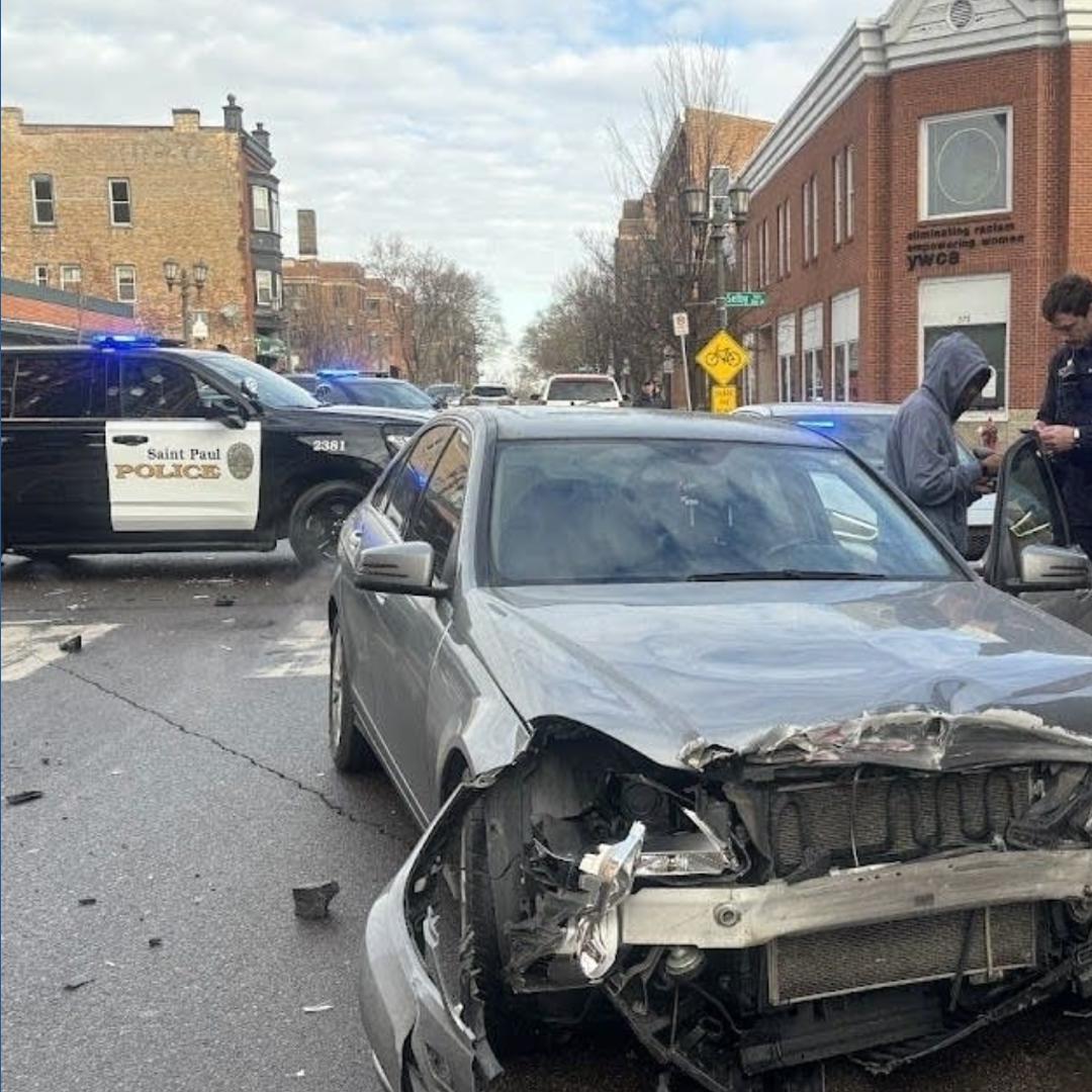 Pursuit involving federal agents ends in St. Paul crash | kare11.com
