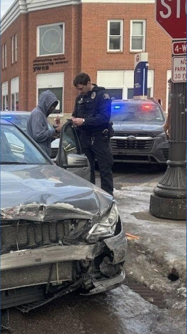 Pursuit involving federal agents ends in St. Paul crash | kare11.com