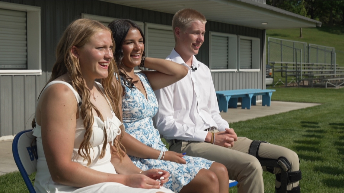 Tiny MN town gives $108,000 to its graduating seniors | kare11.com