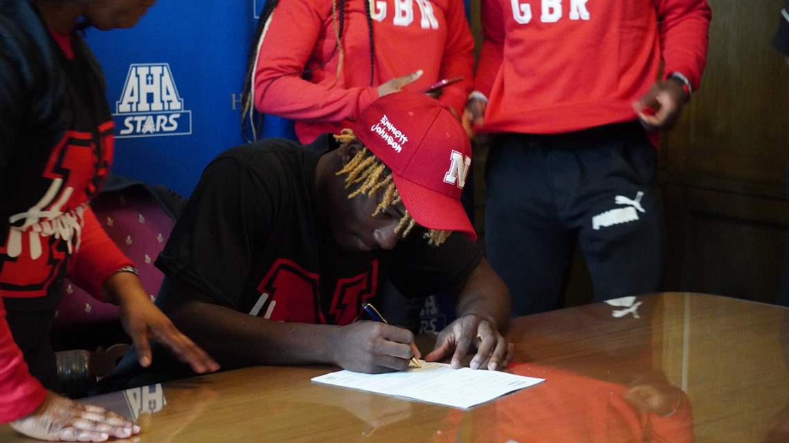 Holy Angels running back Emmett Johnson signs with Nebraska | kare11.com