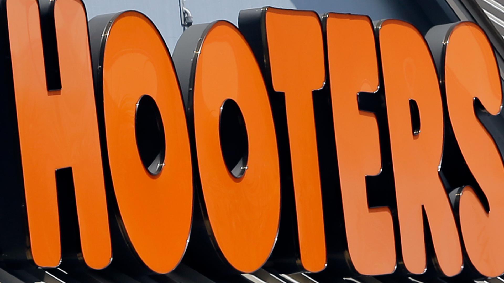 Hooters Mall of America to close after 33 years | kare11.com