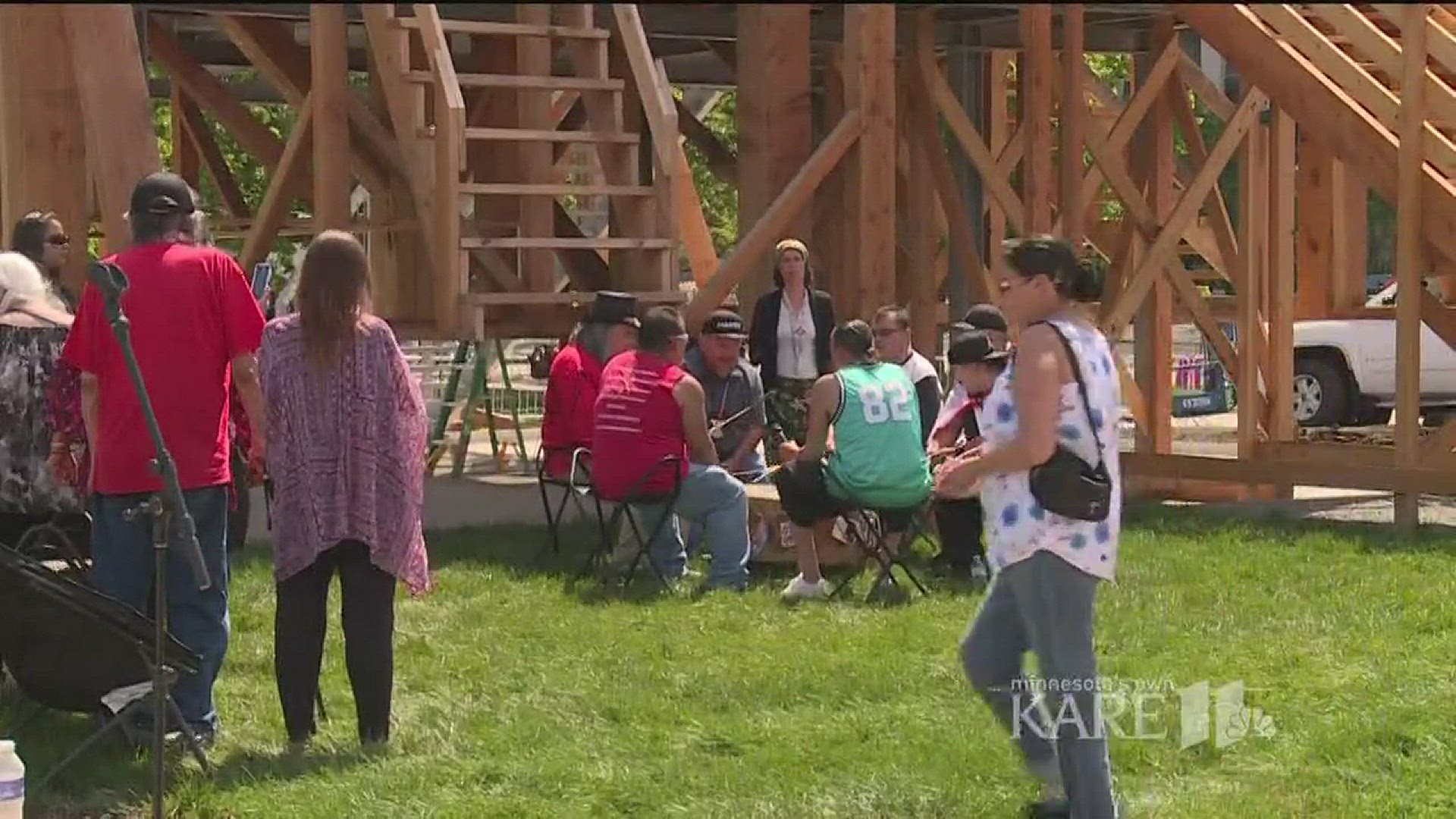 Demolition begins of gallows sculpture at Mpls. museum | kare11.com