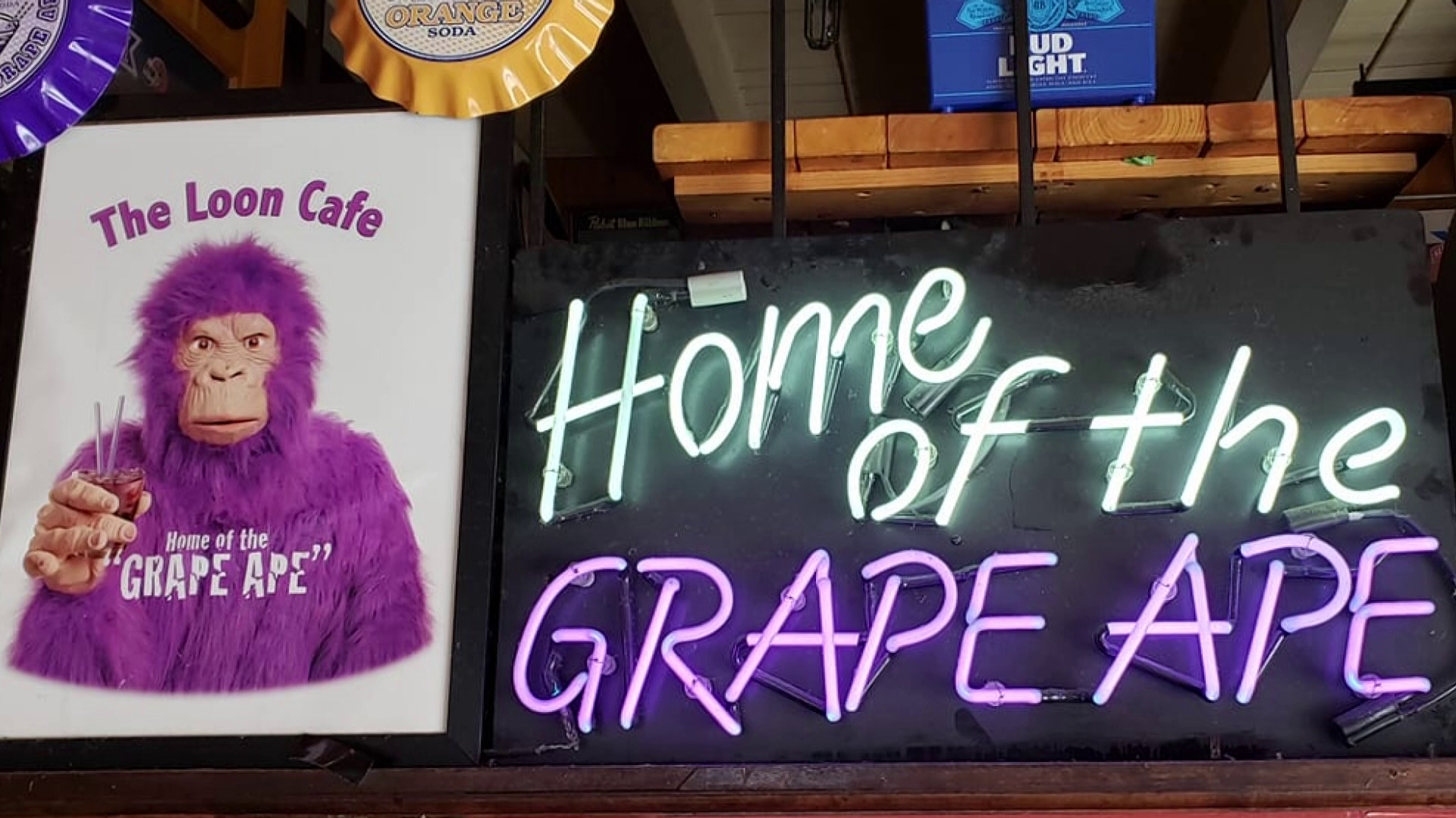 Minneapolis' Loon Cafe celebrates 30 years of the 'grape ape' | kare11.com